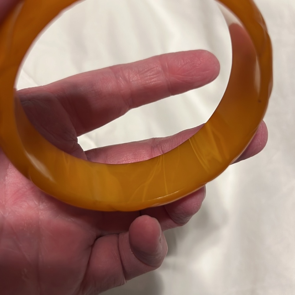 Rare Bakelite Vintage 1940s Bangle In Caramel - Gem